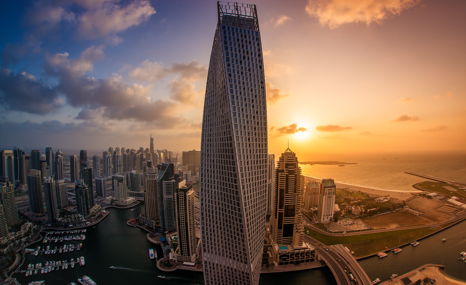 Ocean Heights by Damac Propeties in Dubai Marina - apartments for sale